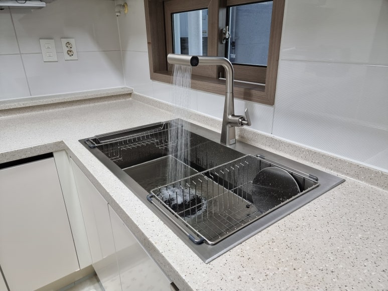 여보~ 옆집에 사각싱크볼 바꿨다더라~아티잔EDU858 에떼르노4way 폭포수전 EK-3001 : 네이버 블로그