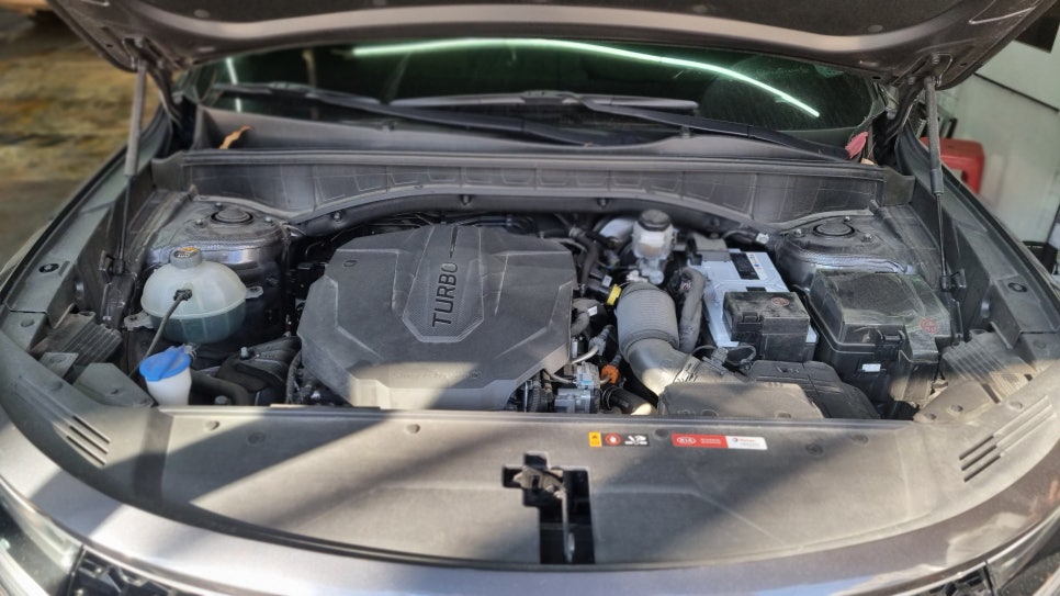 부산 쏘렌토mq4 배터리 교체 과정 및 밧데리 용량 살펴보기 : 네이버 블로그