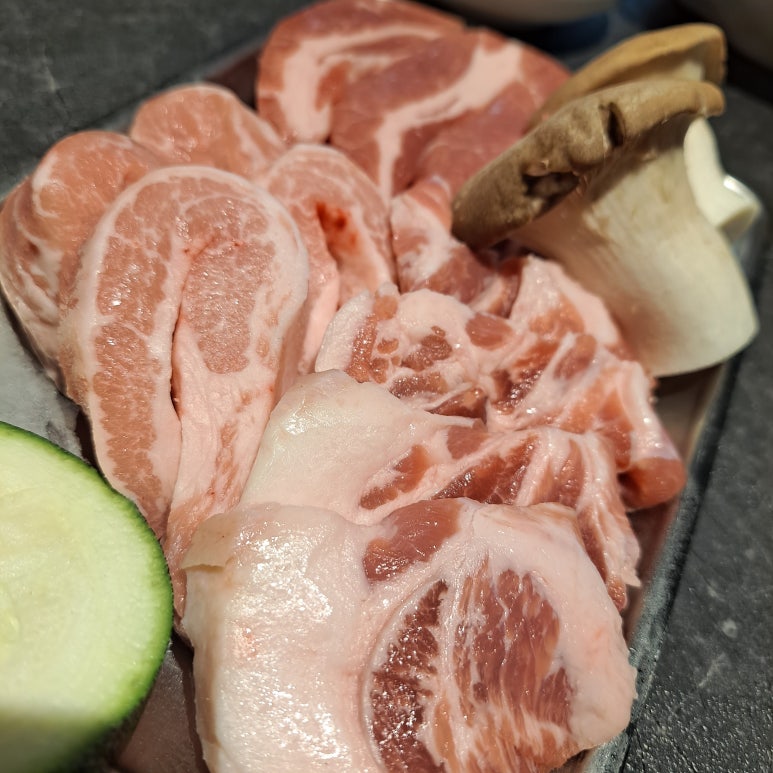 안양 호계시장 맛집 돼지고기 특수부위 전문 서울현방 : 네이버 블로그