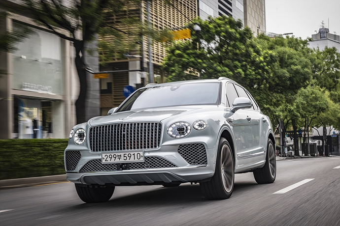 벤틀리 벤테이가, 한국서 1,000대 돌파…고객 감사 혜택 공개 : 네이버 블로그