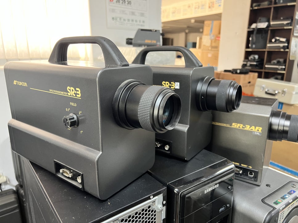 중고분광색차계 휘도계 SR-3 SR-3A SR-3AR 월드원계측기에서 전문으로 매매합니다. : 네이버 블로그