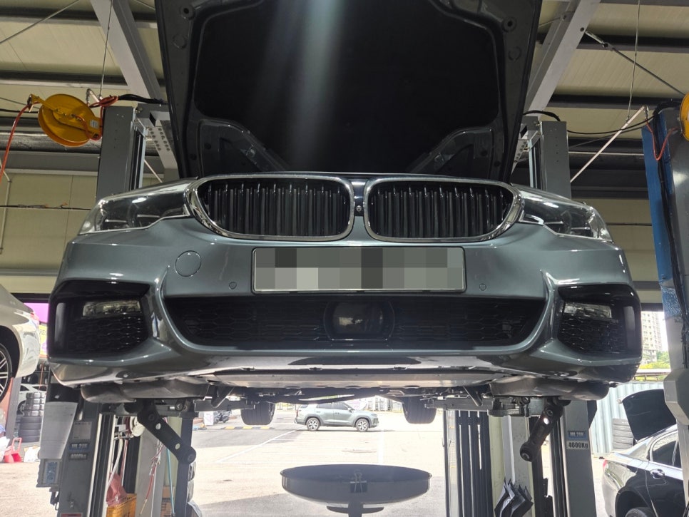 검단 BMW G30 520d X 드라이브 고질병 등속 조인트 터짐, 좌우 등속조인트 재생품 교체 : 네이버 블로그