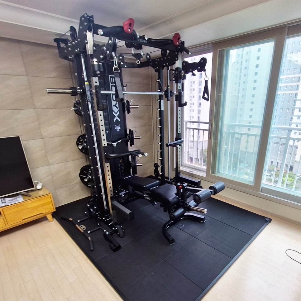 2025년 10월 14일 홈짐 실내 헬스운동기구 설치 - 바디엑스 바이브 스미스머신 V38, 각도조절벤치 BX-11 등 ...