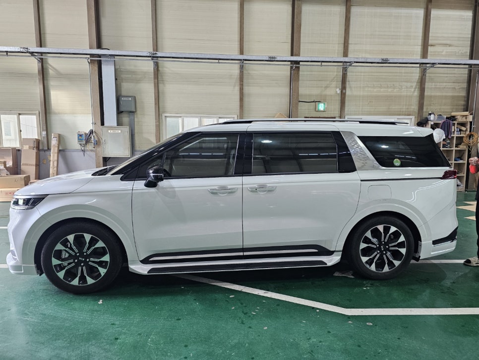 창원 4세대 카니발 AG 바디킷 앞뒤 GSC머플러팁 장착 GSC 사이드스텝 장착! : 네이버 블로그