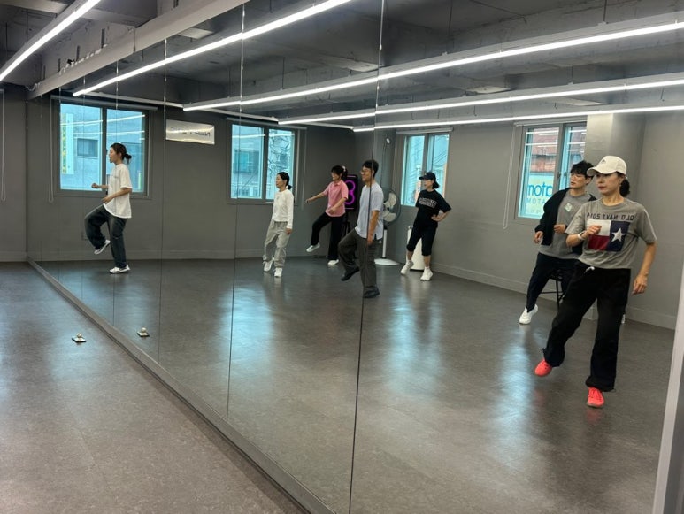 NEPTUNE | 셔플댄스! 몸치 탈출의 지름길! | 넵튠 댄스 스튜디오 : 네이버 블로그