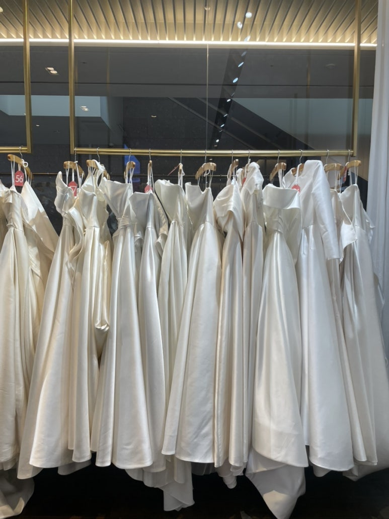 [W10] 요즘웨딩 드레스랜드 100벌드레스무료피팅 무료메이크업 드레스체험 10월 솔직후기_준비물 꿀팁 공유 : 네이버 블로그