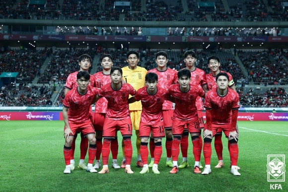 KFA 대한민국 🇰🇷 남자축구국가대표팀 2025시즌 경기별 성적 11월14일 볼리비아 🇧🇴 11월18일 가나 🇬🇭 피파랭킹 2026북중미월드컵 2포트 들어가나 : 네이버 블로그