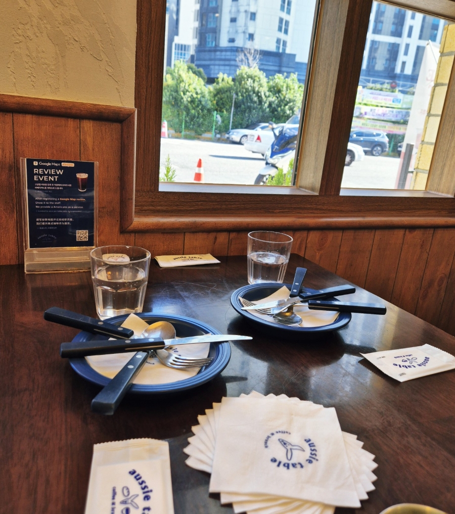 [부산] 포근한 유럽풍 해운대현지인맛집 오지테이블 해리단길점 리뷰 : 네이버 블로그