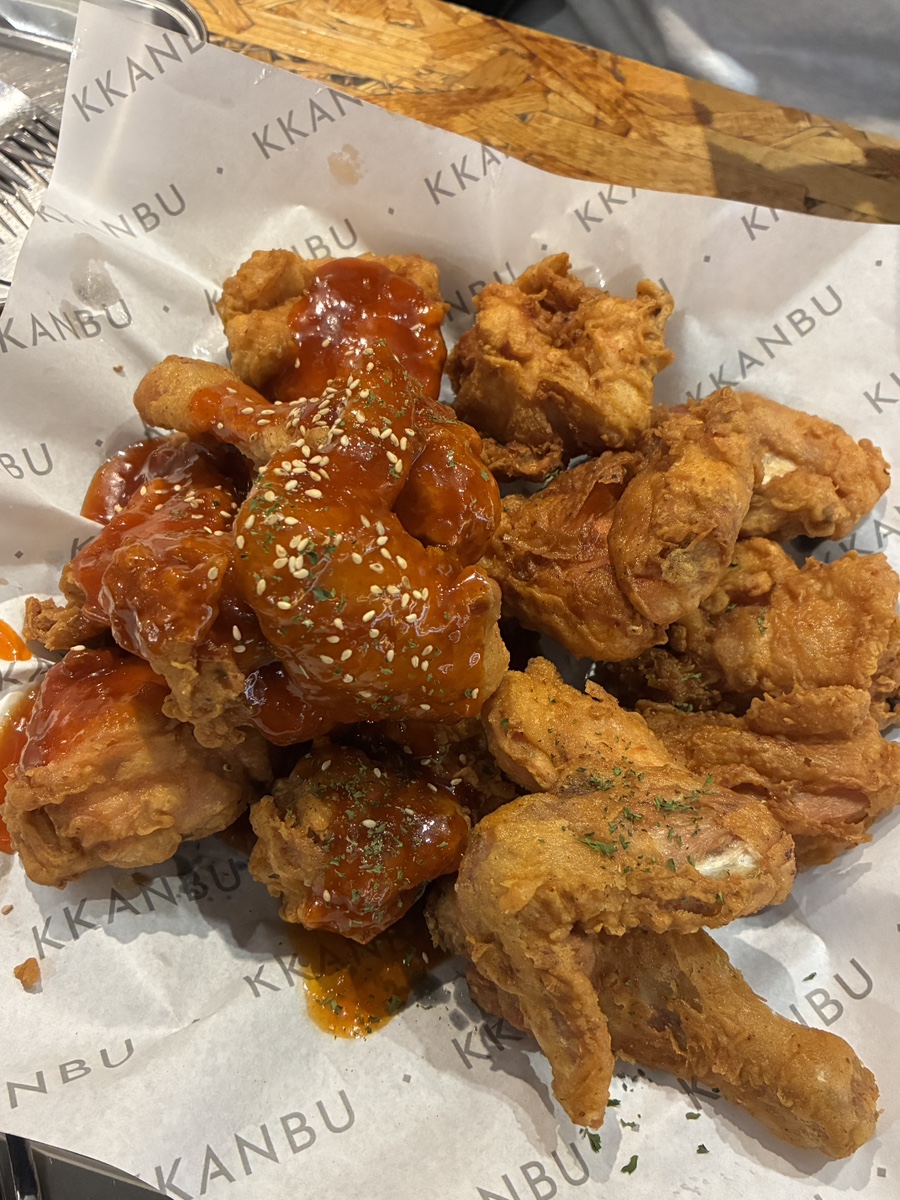 [깐부치킨] 화제의 깐부치킨 삼성역점 방문! 물반죽 치킨 추천 / 깐부치킨 메뉴 및 가격 : 네이버 블로그