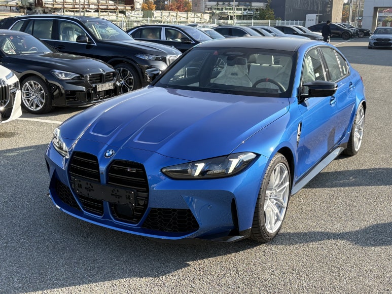 BMW온라인샵 한정판매 'BMW 인디비주얼 마누팍투어'를 통해 제작된 30주년 기념 스페셜 에디션! 현존하는 m3차량중 가장 ...