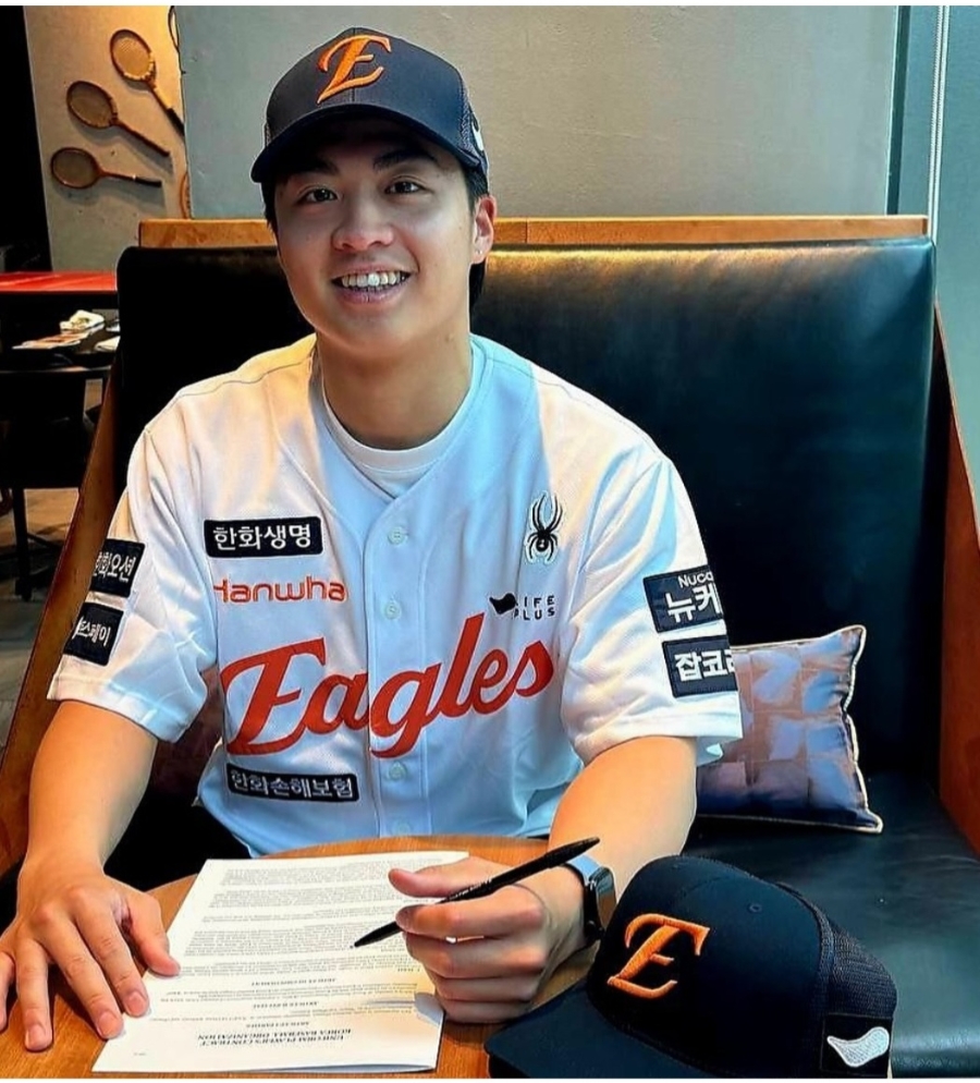 KBO 1호! 한화, 154km 대만 좌완 왕옌청 영입! 10만 달러 가성비 : 네이버 블로그