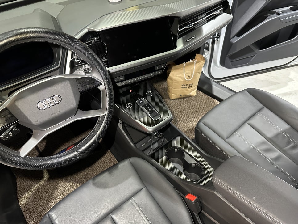 아우디 Q4 E트론 카본 수전사로 순정트림 같이 아직도 시트지 붙이시나요 경기광주 [ 카본클럽 ] : 네이버 블로그