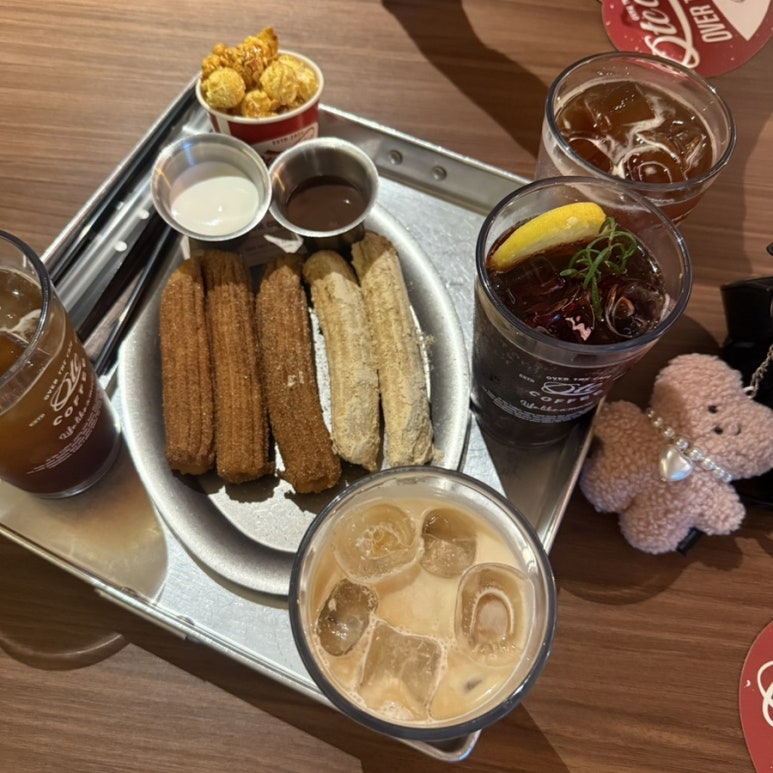 창원가로수길카페 츄러스 맛있는 오티씨커피 창원가로수길점 : 네이버 블로그