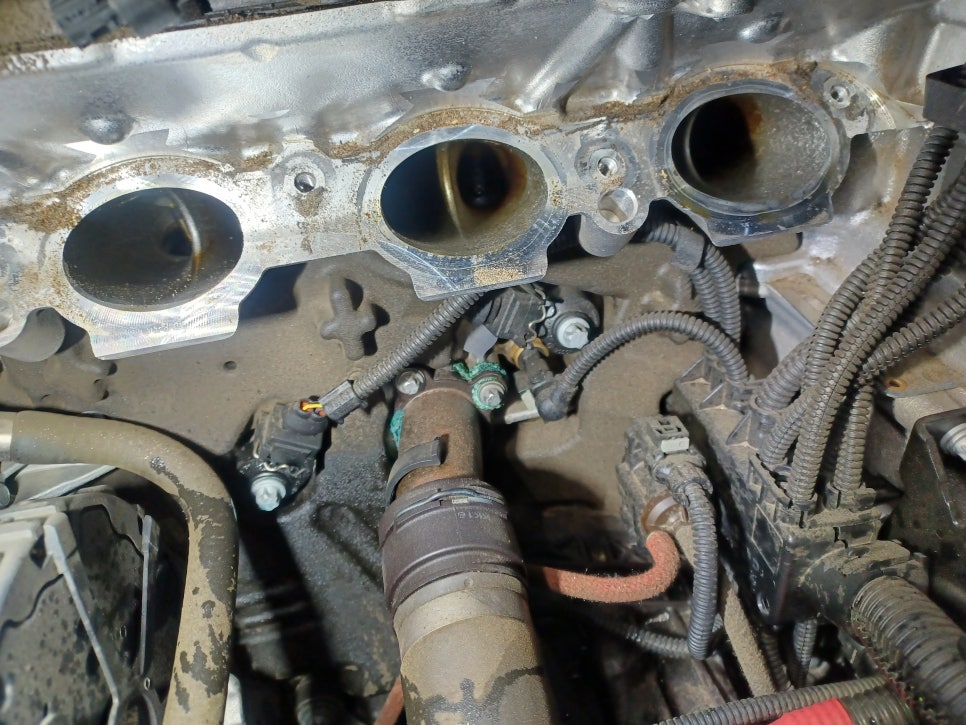 bmw 530i g30 b46 냉각수 누수로 오일필터하우징 교환 외.(5266)[수입차정비소 메카닉구리점] : 네이버 블로그