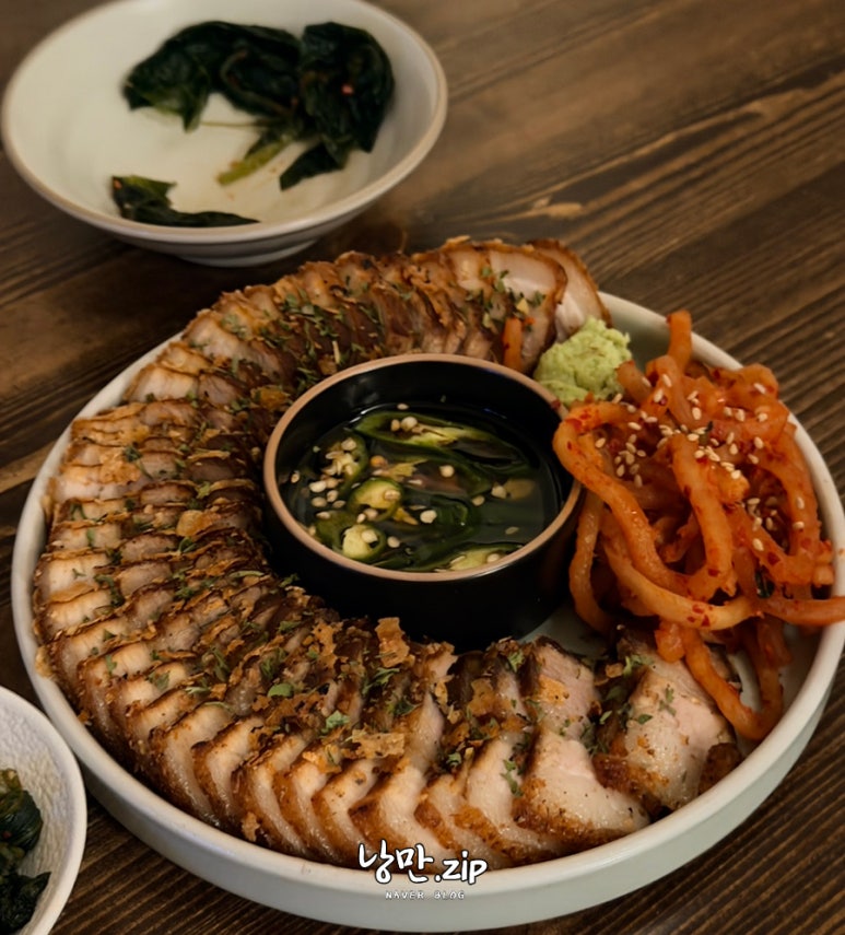건대 데이트 장소로 딱! 안주도 맛있고 다양한 술이 있는 분위기좋은 술집. 서교주담 추천 : 네이버 블로그