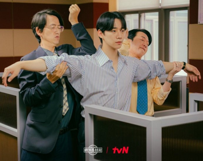 이준호 태풍상사 tvN 11, 12화 비하인드 이미지 13화 스페셜 선공개 / 이준호가 뽑은 최고의 순간 : 네이버 블로그