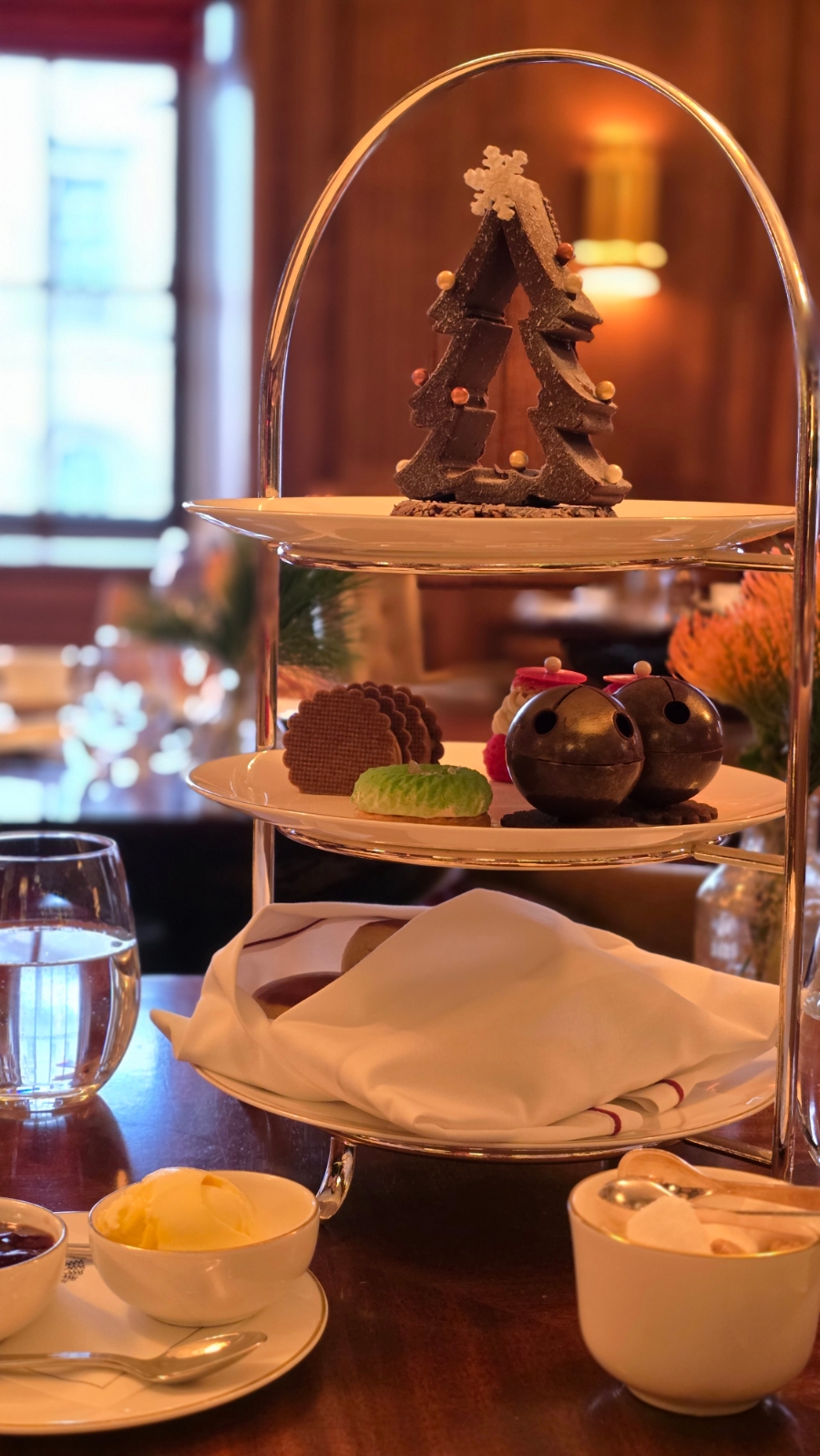 [런던] 라플(Raffles) 호텔 더 드로잉룸(The Drawing Room) 애프터눈티 후기 : 네이버 블로그