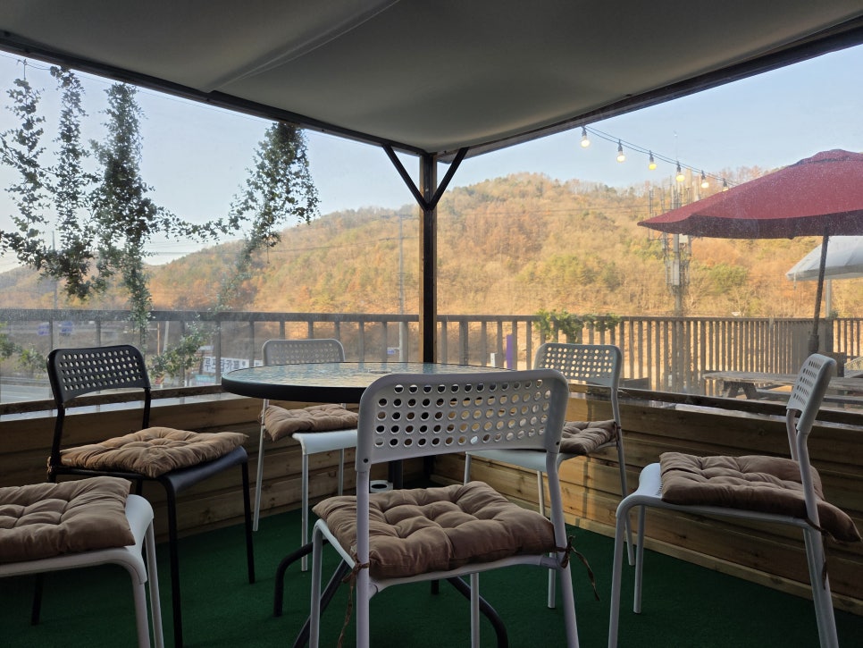 홍천 루프빈 카페ㅣ비발디파크 근처, 홍천강 뷰 루프탑 카페 : 네이버 블로그