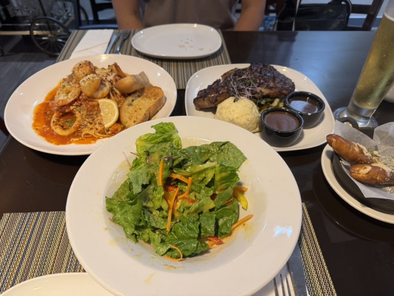 [🇬🇺괌여행] 괌여행 맛집리스트 추천: 델모니코/리틀피카스/비치인쉬림프/호놀룰루커피/하겐다즈/마이티퍼플/트리바/카페시노/오니기리 ...