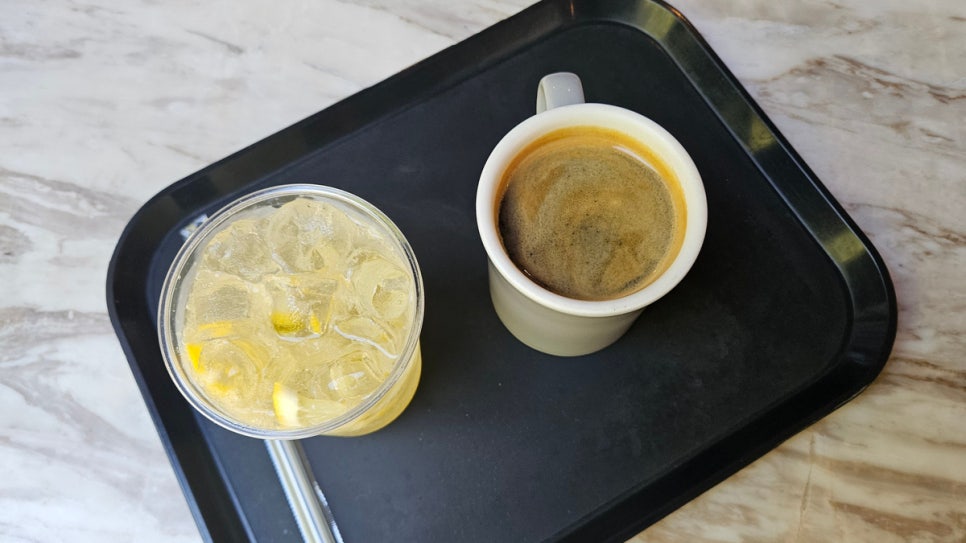 [카페] 서울 서초구 양재동 캐틀앤비 양재점 아메리카노(25.12.25) : 네이버 블로그