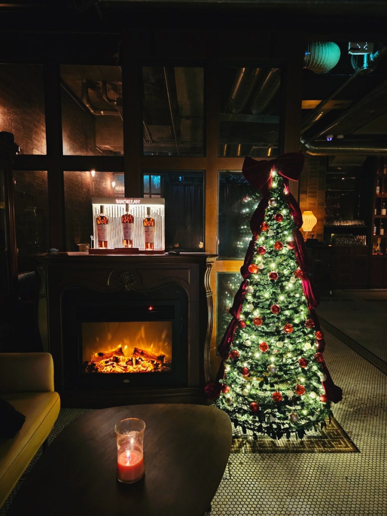 고급스럽고 앤틱한 청담 칵테일바 볼트82 데이트 장소로 딱인 위스키 술집 : 네이버 블로그