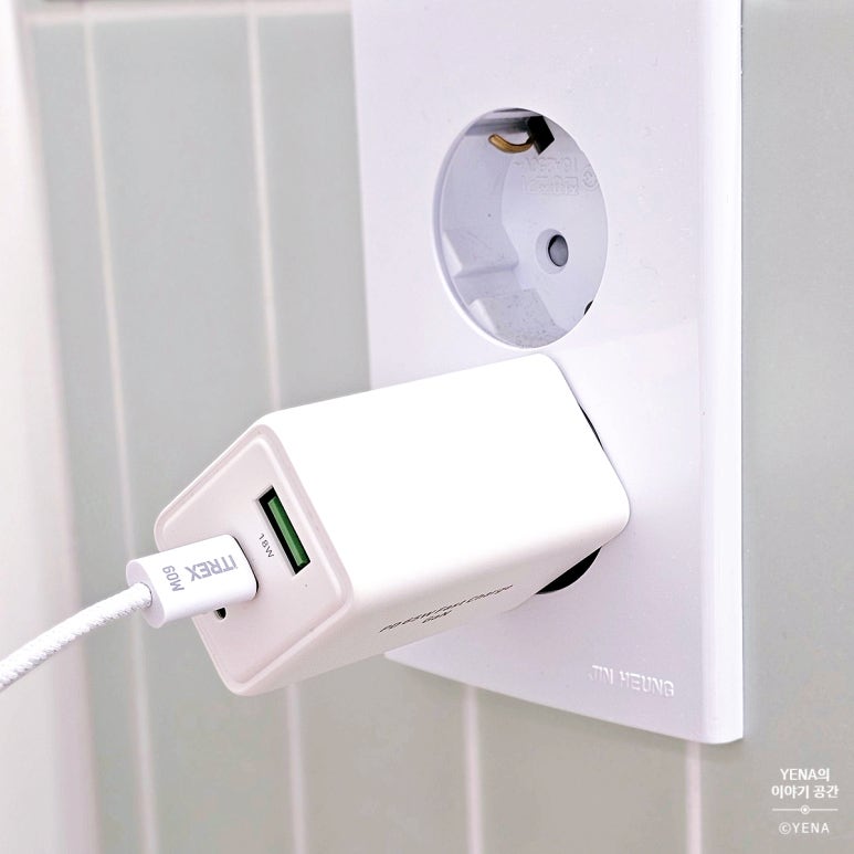 3포트 동시 충전, 발열 없는 아티스 65W 고속충전기, GaN 뜻 : 네이버 블로그