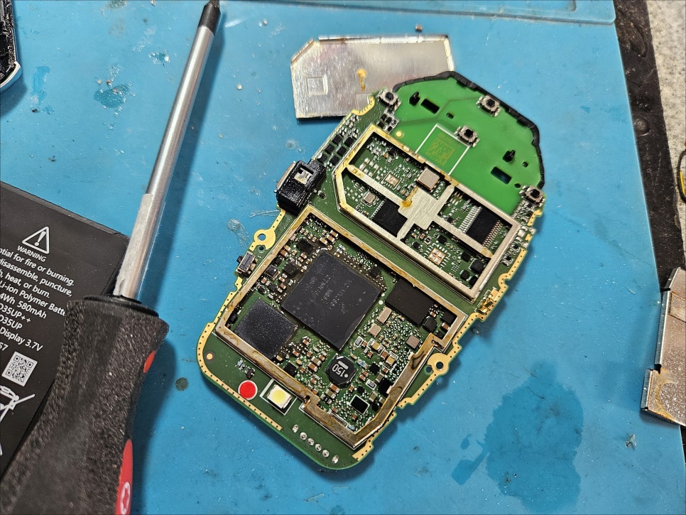 BMW G30 디스플레이키 침수 복원 수리! (G바디 스마트키) : 네이버 블로그