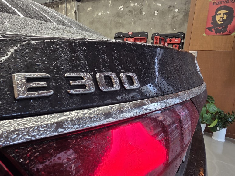 벤츠 W214 E클래스 4D부메스터를 재시공하는 이유 ! : 네이버 블로그