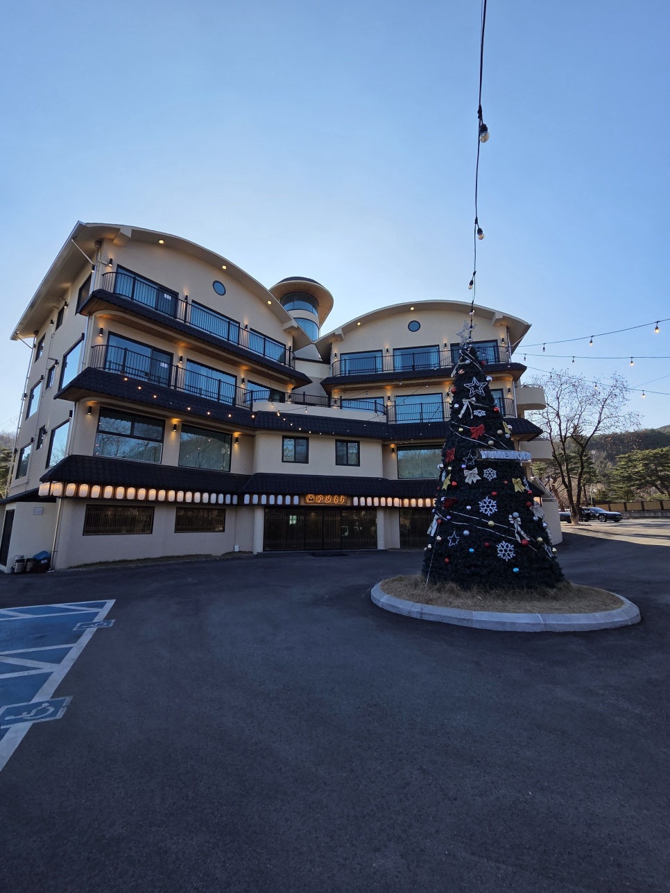 강릉여행 힐링 감성으로 즐기는 숲속 계곡 료칸 리조트 유메모리 조식맛집 캠핑도 가능 : 네이버 블로그