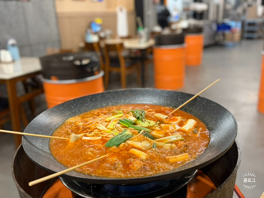 용인 처인구 맛집 윤호네솥뚜껑닭볶음탕 에버랜드 근처 깔끔한 국물 닭요리 : 네이버 블로그