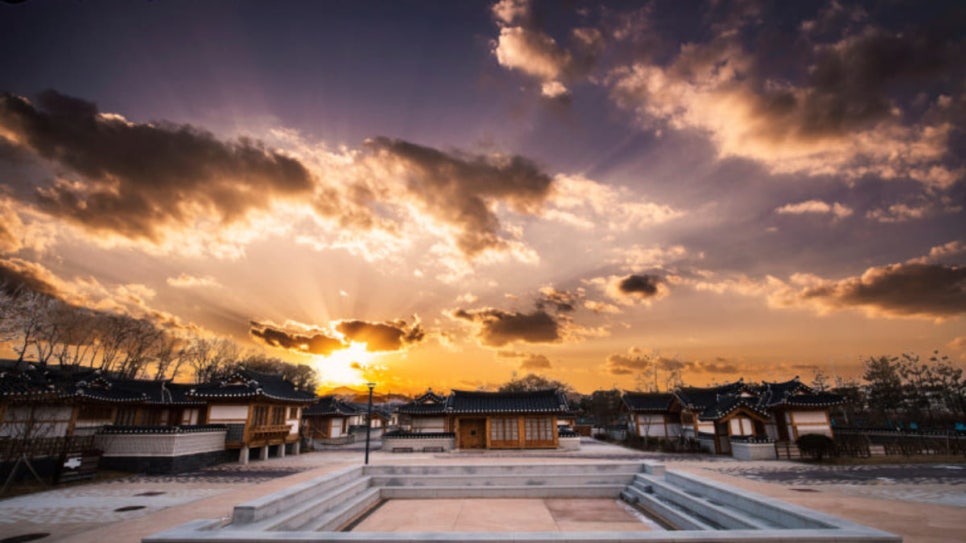“감성 사진 명소 찾고 있다면 여기!”... 전통 한옥부터 예술 전시까지 김포아트빌리지 완벽 탐방 : 네이버 블로그