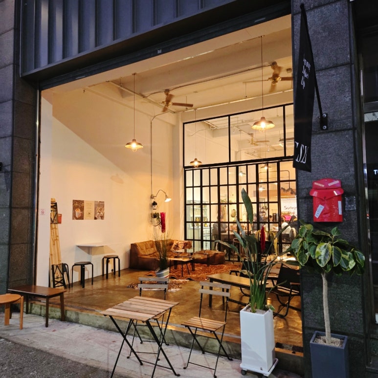 대구 북성로 브런치 카페 교동 커피 맛집 써니씨드업 : 네이버 블로그