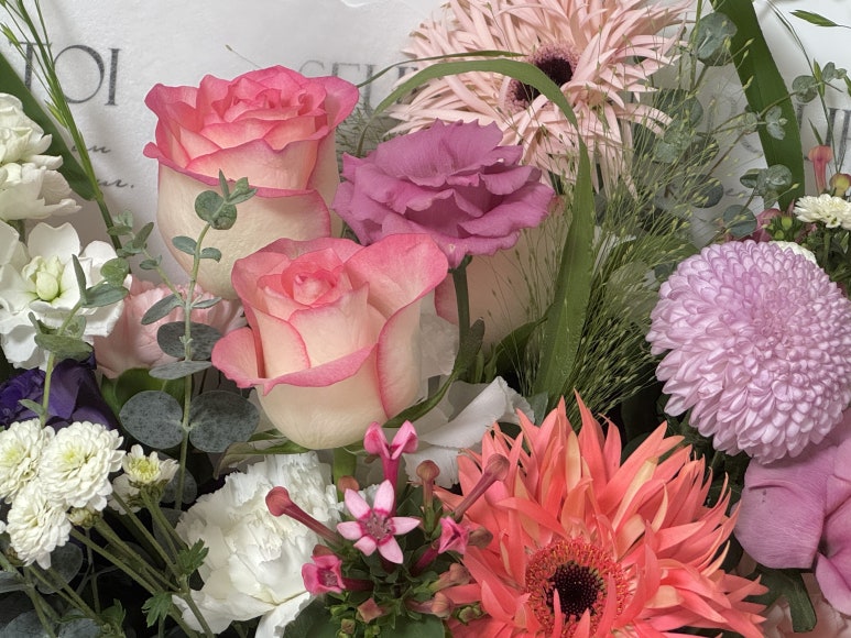 [서울/양재꽃시장] 크리스마스 꽃선물은 ‘플라워스토리’ 추천💐 (M 사이즈 꽃다발 후기) : 네이버 블로그