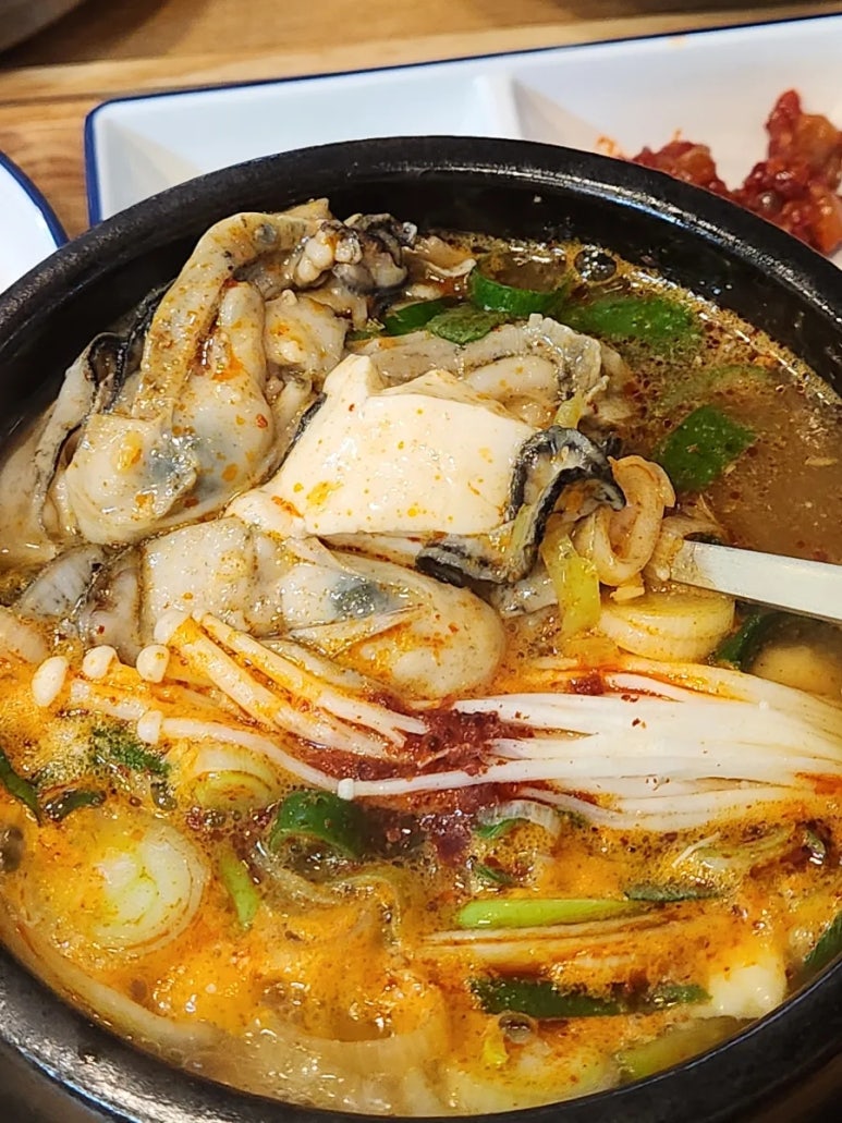 [대전 오류동 맛집 집밥김쌤] 정갈하고 따뜻한 한 끼 비빔밥, 굴순두부찌개 후기 : 네이버 블로그
