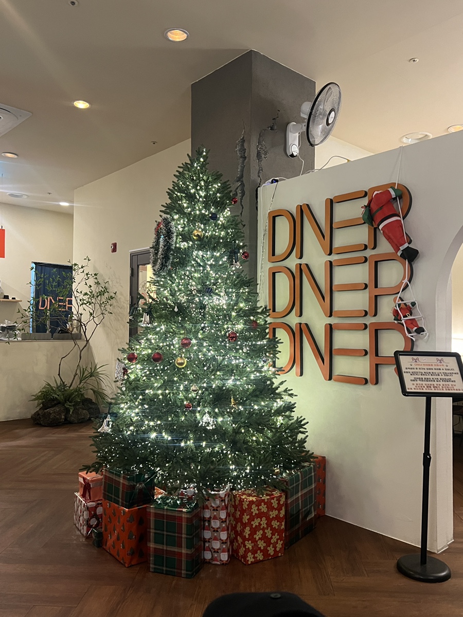 [경기/시흥]다이너 물왕점 | 호수뷰에서 기념일보내기~🥰 시흥 레스토랑 맛집 솔직후기 (내돈내산) : 네이버 블로그