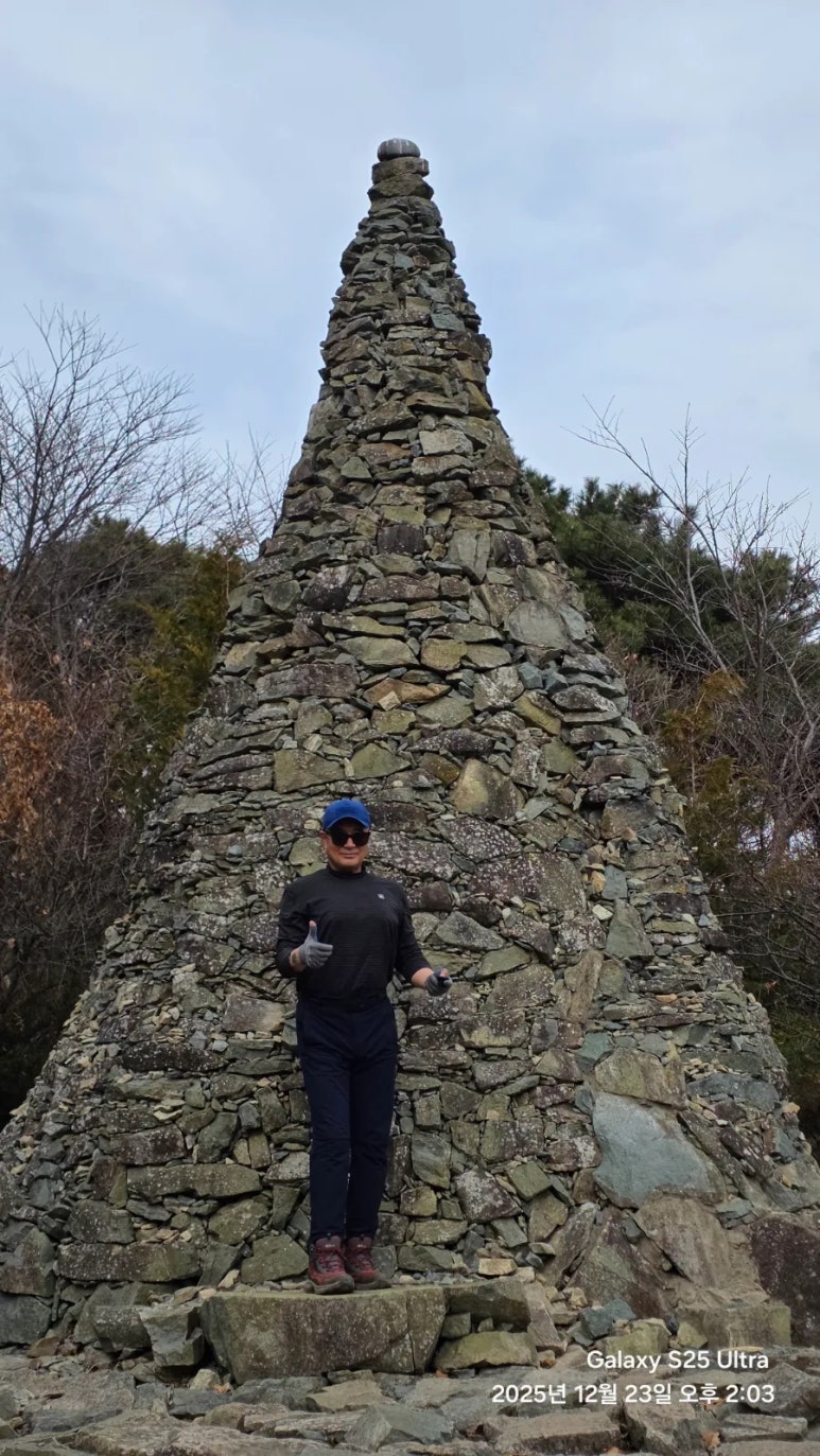 황령산(해발427m) 황탑/전포역8번출구-전포고개-황령산유원지생태숲 들머리-바람고개-갈미봉-황탑-바람고개-전포동돌탑공원-문현역 ...