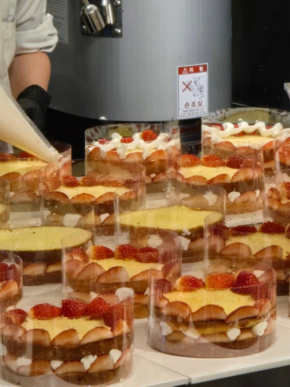 오픈 3일차, 안국역 etf베이커리 방문기(웨이팅, 빵 종류) : 네이버 블로그