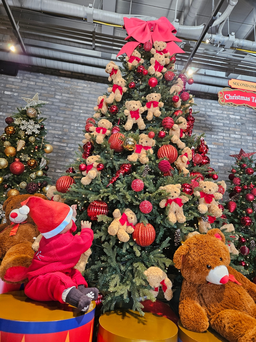 수완지구 카페 세컨드원 광주수완점 │ 아기와 함께 가기 좋은 크리스마스 트리 핫플 : 네이버 블로그