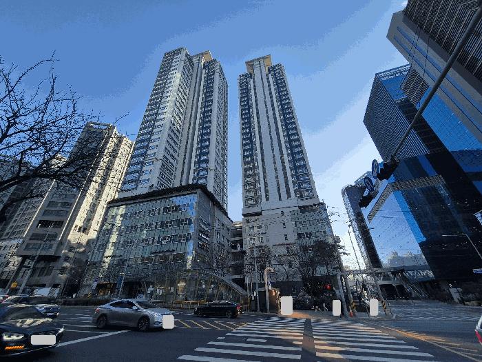 마포구 신공덕동/ 마포KCC웰츠타워/ 45평/ 시세 20억원/ 경매 17억5000만원/ 전세 13억5000만원/ 월세 1억 ...