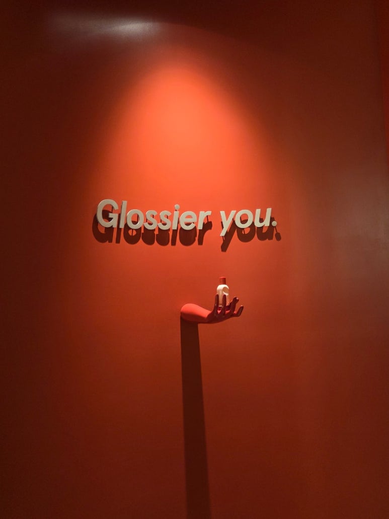 뉴욕 소호 여행 코스 글로씨에 Glossier 립밤 파우치 쇼핑 I 라콜롬브 카페 라떼 : 네이버 블로그