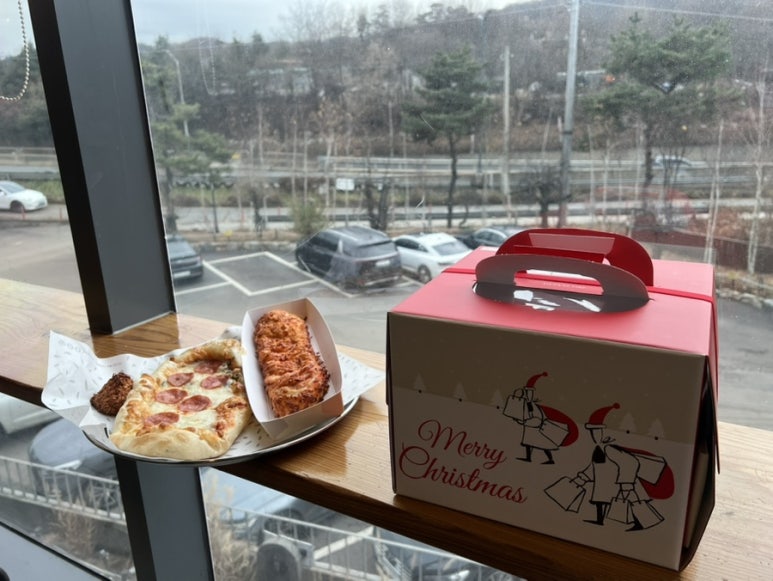 성남 분당 베이커리 | 크리스마스 케이크 예약 추천 수준급 빵 맛집 파네트리 김영모 제과점 : 네이버 블로그