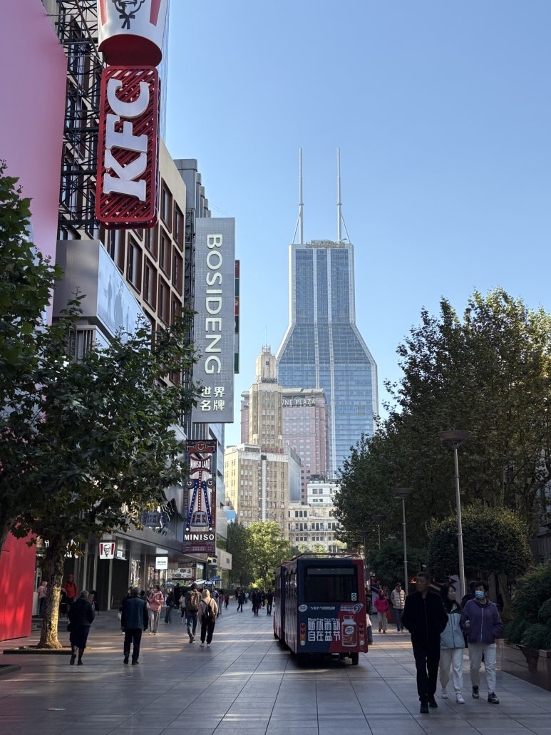 상하이여행2일차(라이라이샤오롱,디즈니랜드,헌지우이치엔) : 네이버 블로그