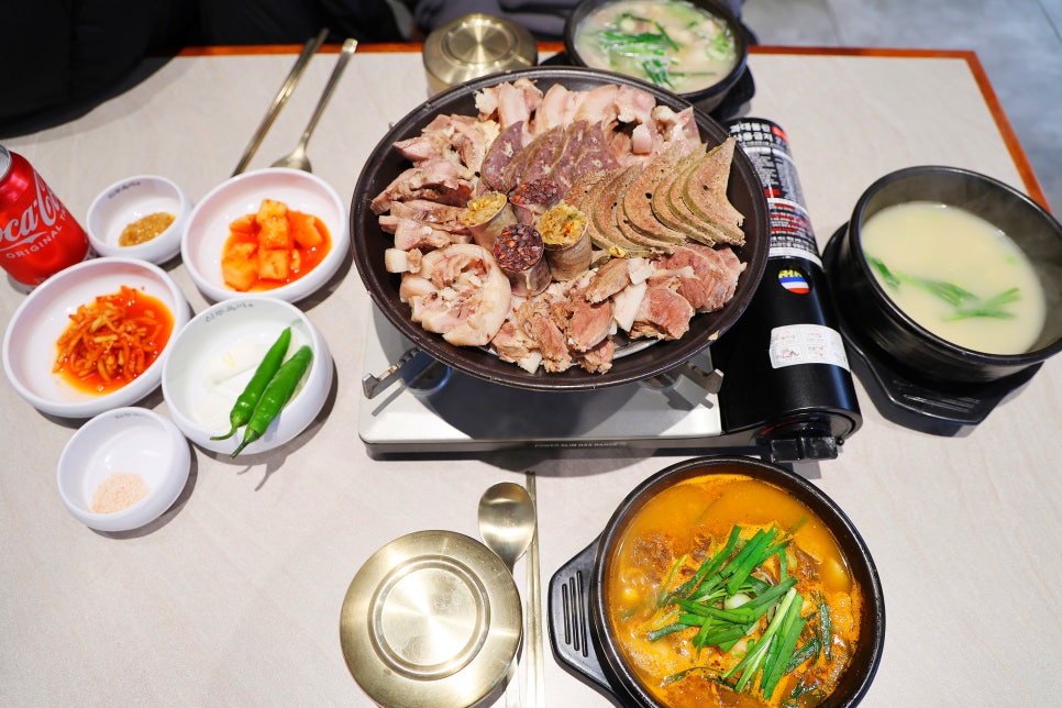 신중동 순대국 맛집 신주옥미 신중동점 '머릿고기수육&얼큰고사리갓순대국' : 네이버 블로그