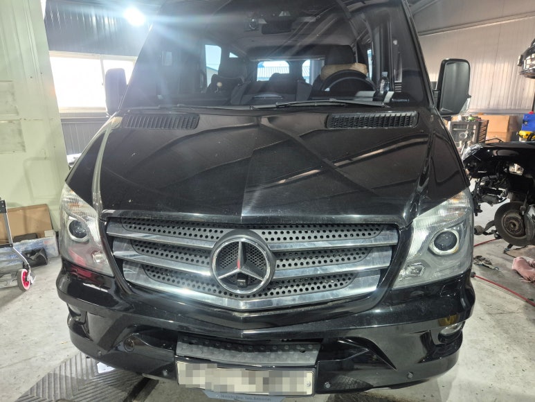 벤츠 스프린터 엔진오일 교환 : 네이버 블로그