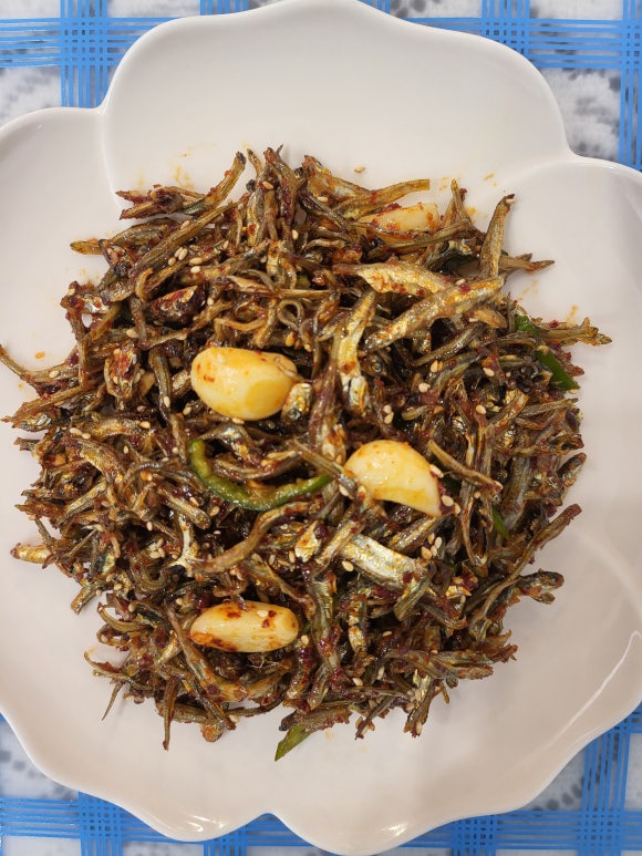 마늘 멸치무침 건강 반찬 레시피 겨울 밑반찬 고추장 마른 멸치요리 무침 만드는 법 : 네이버 블로그