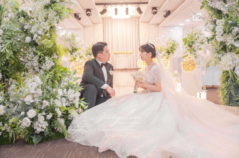 [서울 여의도] 국회의사당 소통관 본식스냅 후기｜버진로드 짧은 예식장, 이렇게 찍어야 합니다 : 네이버 블로그