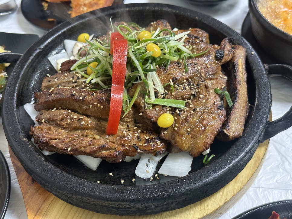 🥢 군산 수송동 맛집 수라간｜군산 맛집 찾는다면 석갈비 한상, 반찬 푸짐한 한정식 대접받는 느낌 : 네이버 블로그