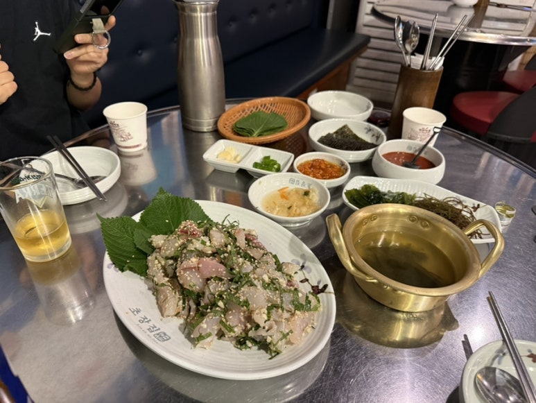 거꾸잽이 초장집 당산역 : 당산역 횟집 맛집에서 즐기는 신선한 깻잎막회 소맥한잔! : 네이버 블로그
