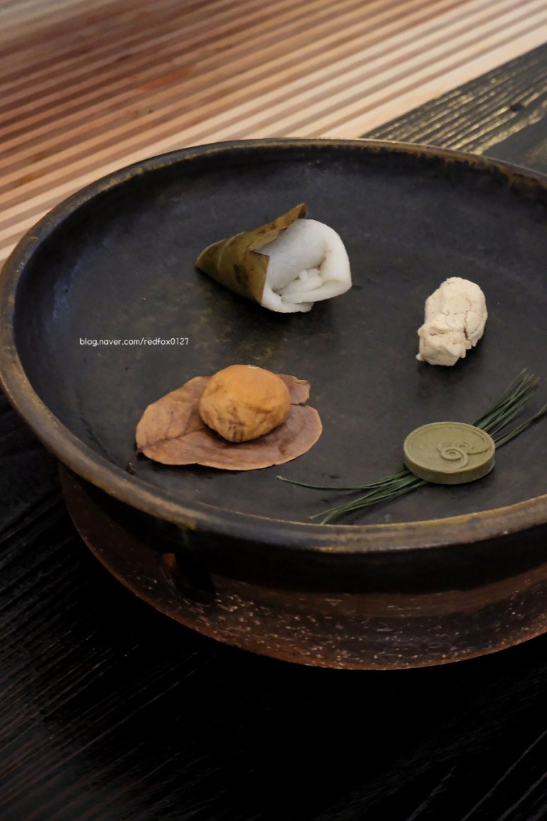 [삼성동 찻집] 露瀣 로해 서울 (ROHAE SEOUL) : 네이버 블로그