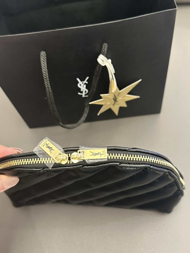 입생로랑 VIP 생일기프트 골드등급_파우치 : 네이버 블로그